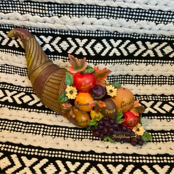 Collections Etc. | Holiday | Vintage Changing Color Light Cornucopia ...